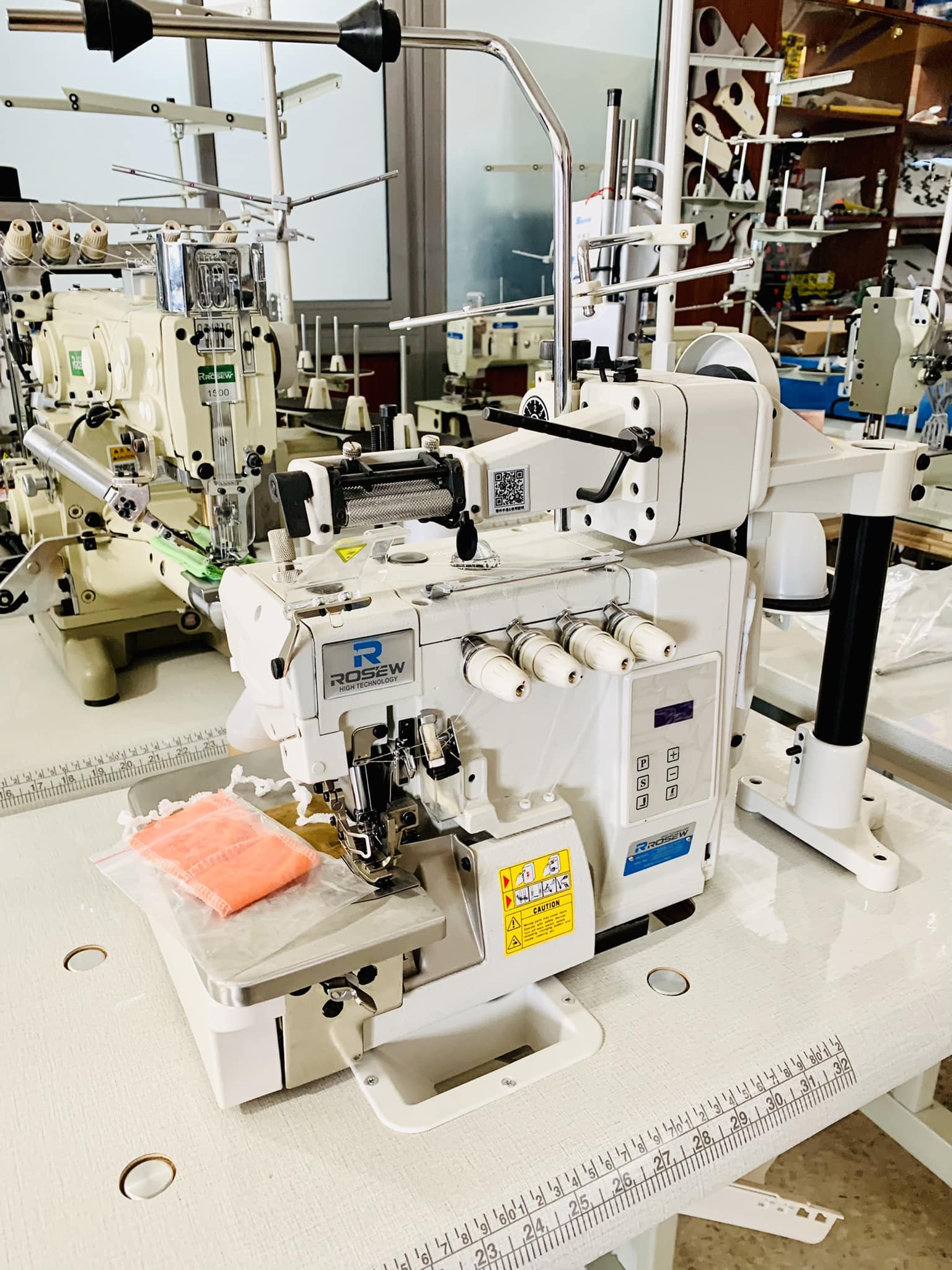 Surjet 4 fils Rosew - BAHRIA MACHINES À COUDRE